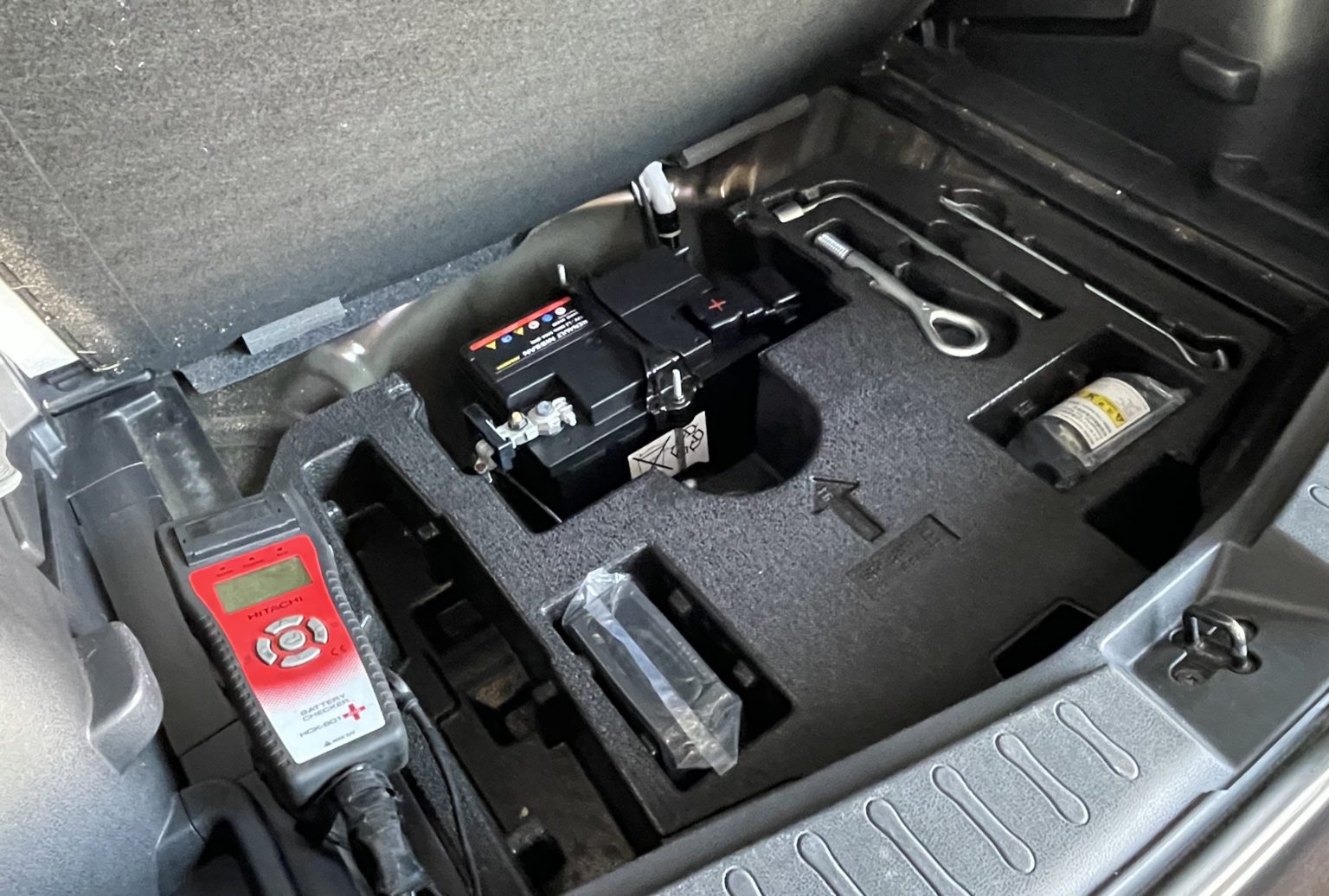 日産 ノートe-POWER HE12 12ヶ月点検 と e-POWEバッテリー救援方法 | 【 車検 点検 】新潟市 北区 町の小さな車屋 ｜ 創業50年 森田自動車